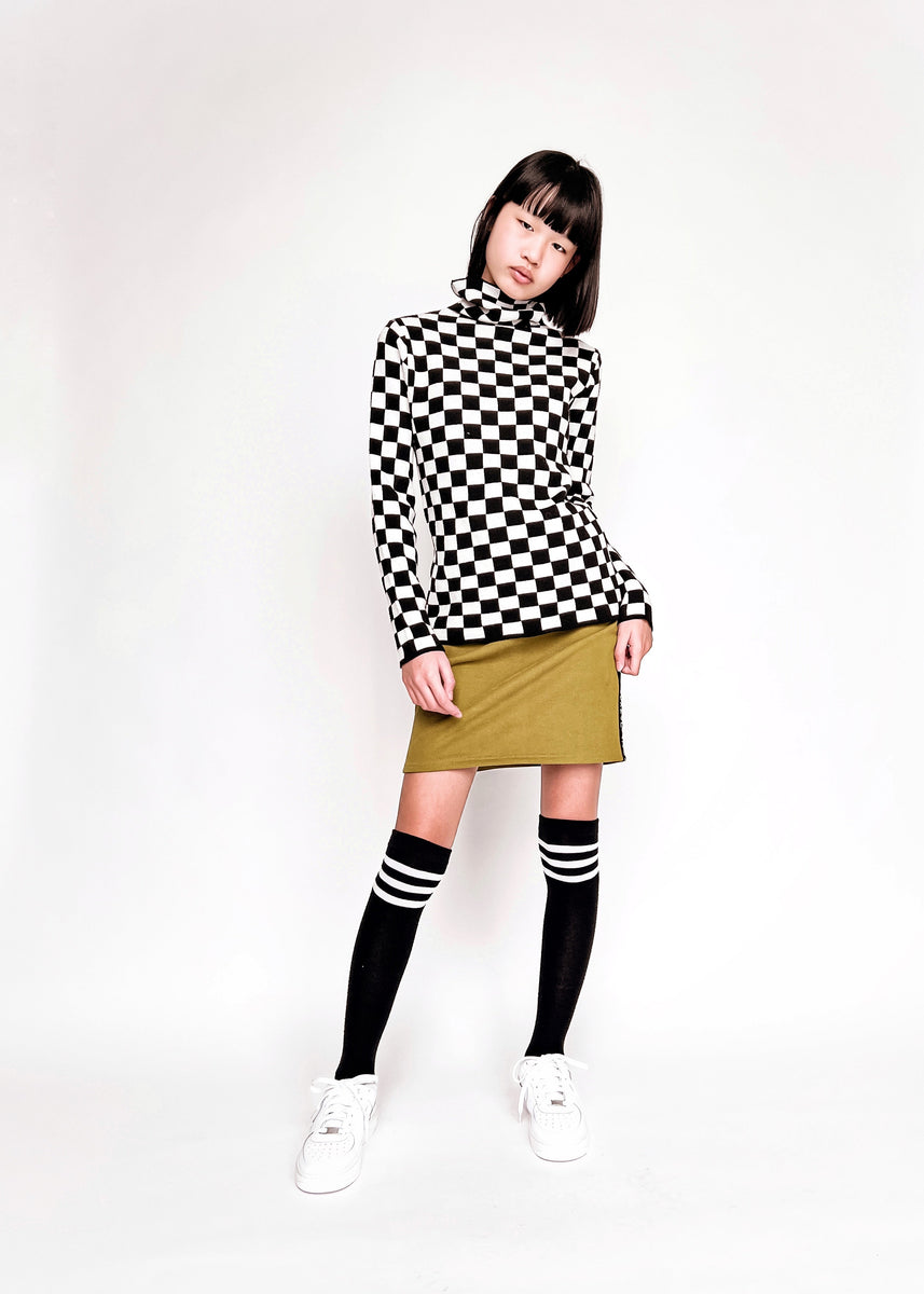 HOJ X ZOE CAPSULE COLLECTION TURTLE NECK – SOULER